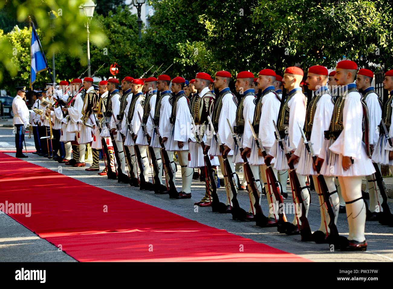 Greek Presidential Guard Stock Photo - Alamy