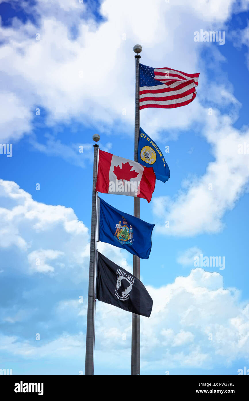Canada usa flags blue sky hi-res stock photography and images - Alamy