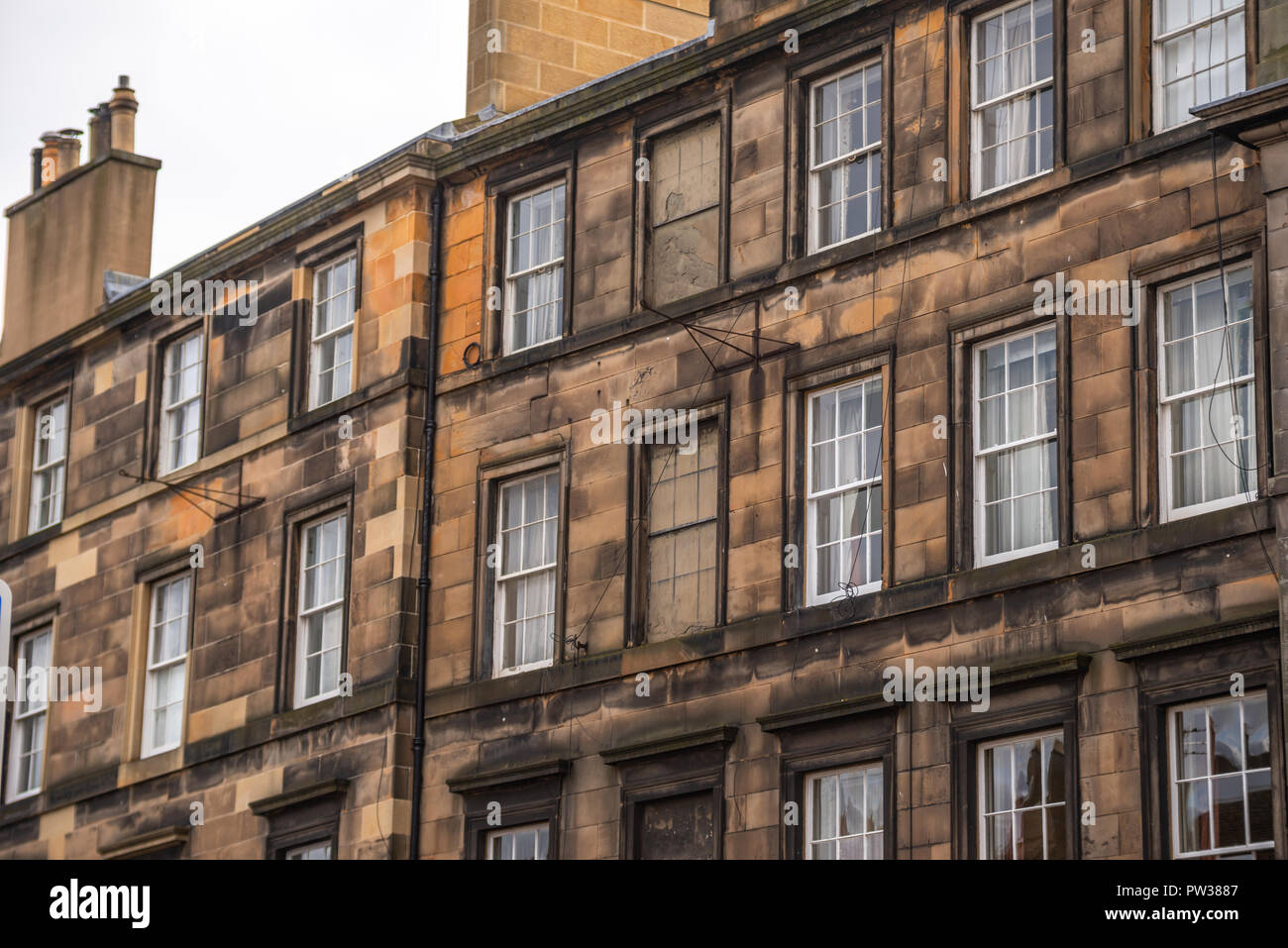 Edinburgh window view hi-res stock photography and images - Alamy