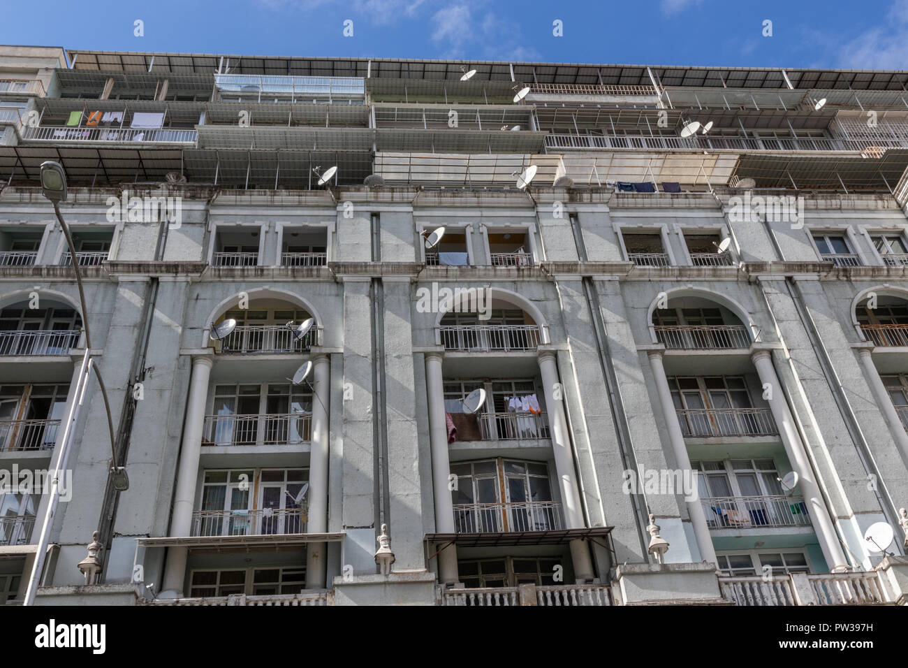 Residence apartments hi-res stock photography and images - Alamy