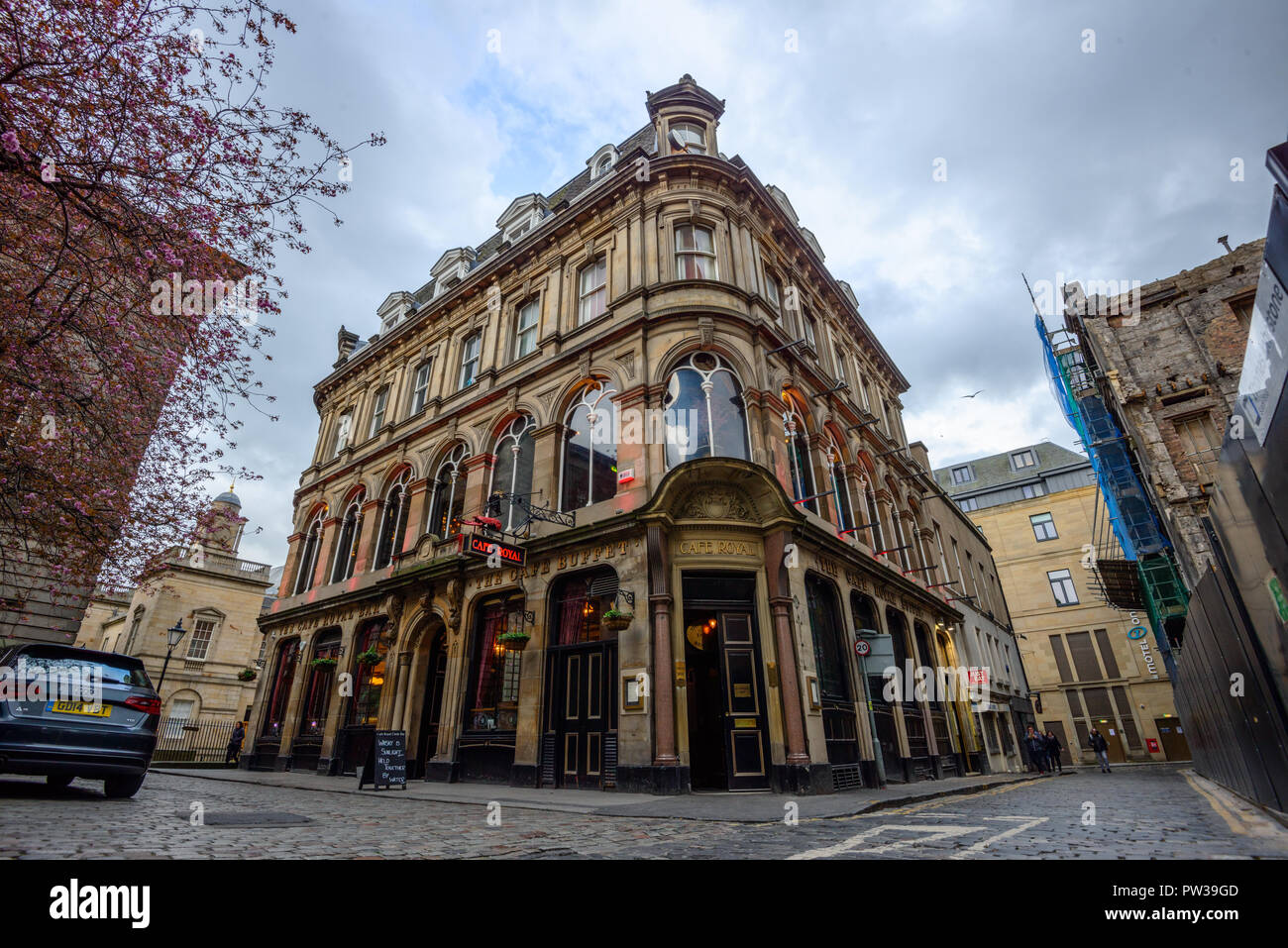 Cafe Royal Circle Bar, Edinburgh, Scotland, United Kingdom Stock Photo ...