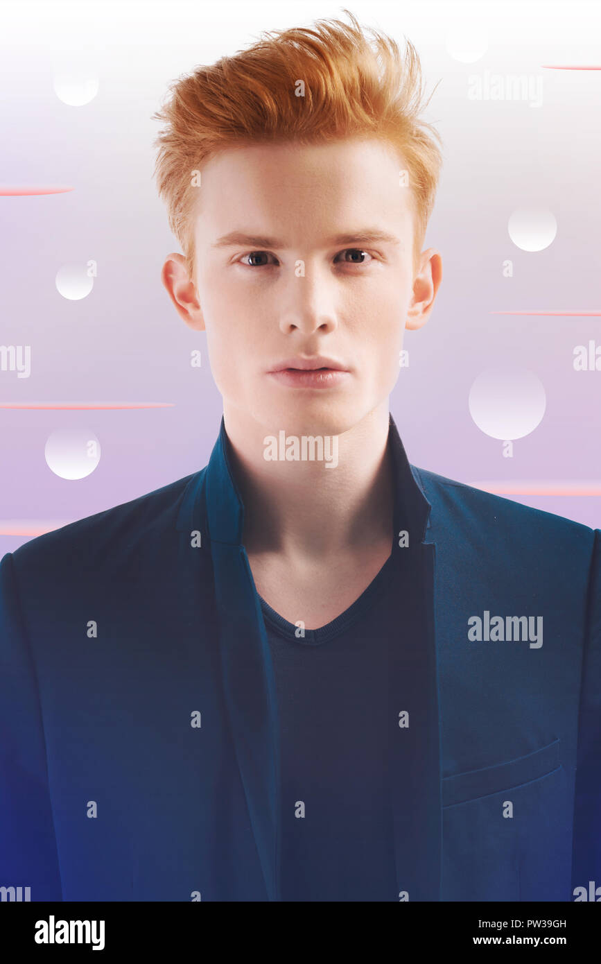 Portrait photo shocked man hi-res stock photography and images - Alamy