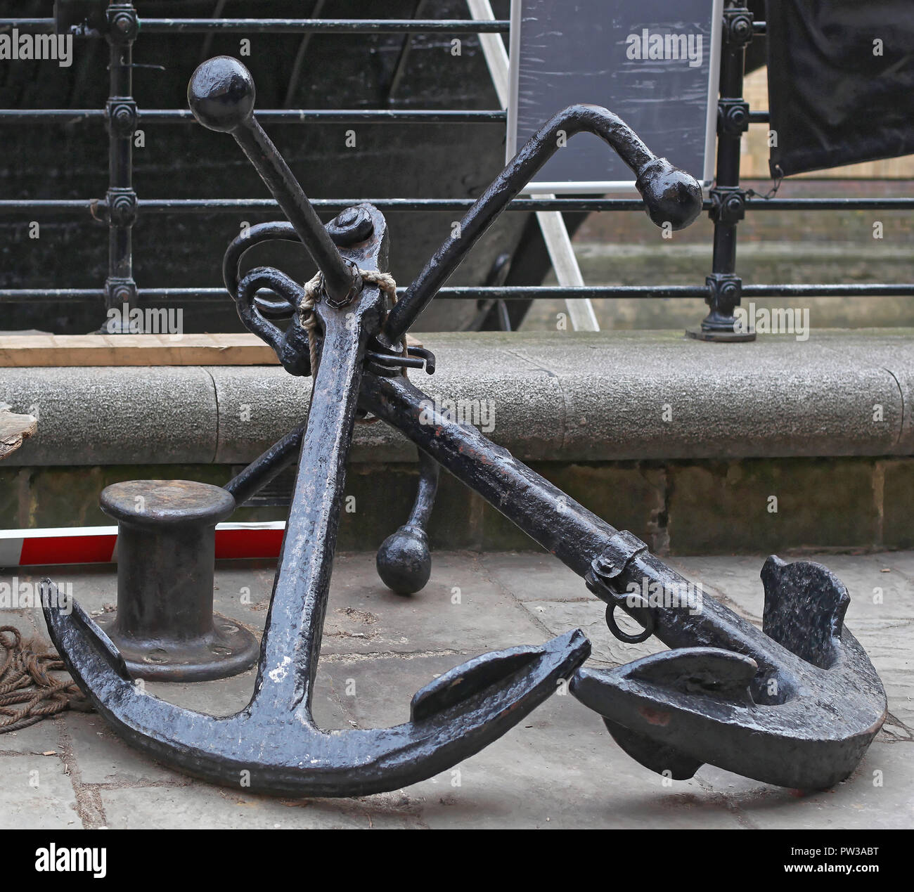 Admiralty pattern hi-res stock photography and images - Alamy