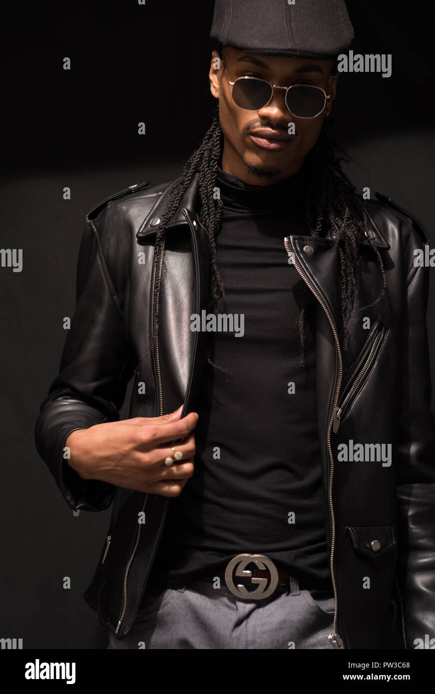 Fashion images of black model Stock Photo - Alamy
