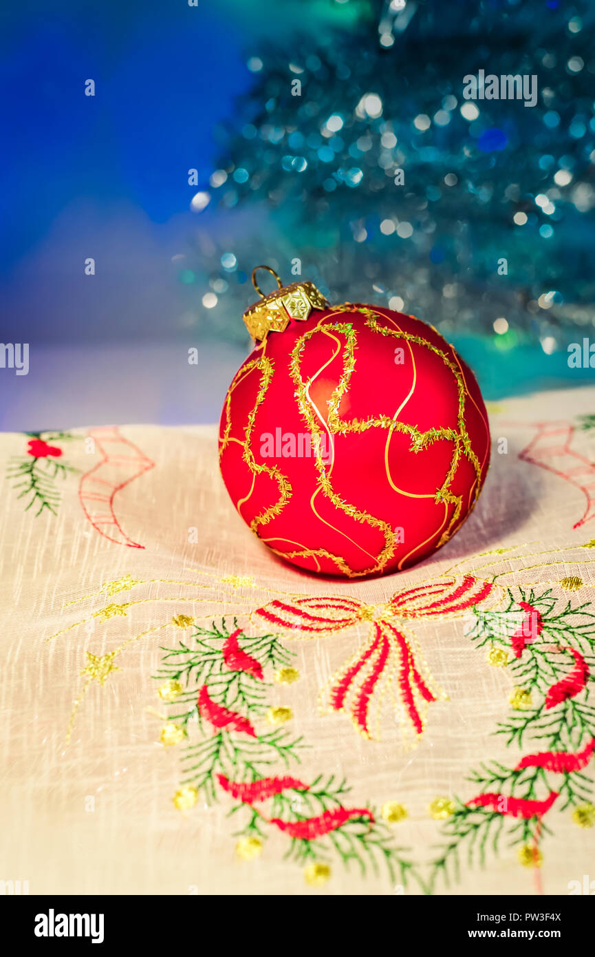 Ball garland christmas winter hi-res stock photography and images - Alamy