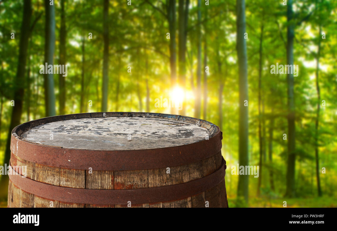 Old barrel top for display montages Stock Photo - Alamy