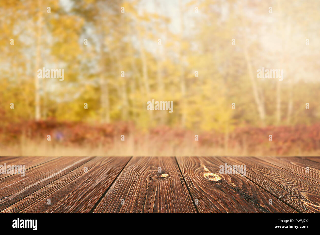 Empty table for display montages Stock Photo - Alamy