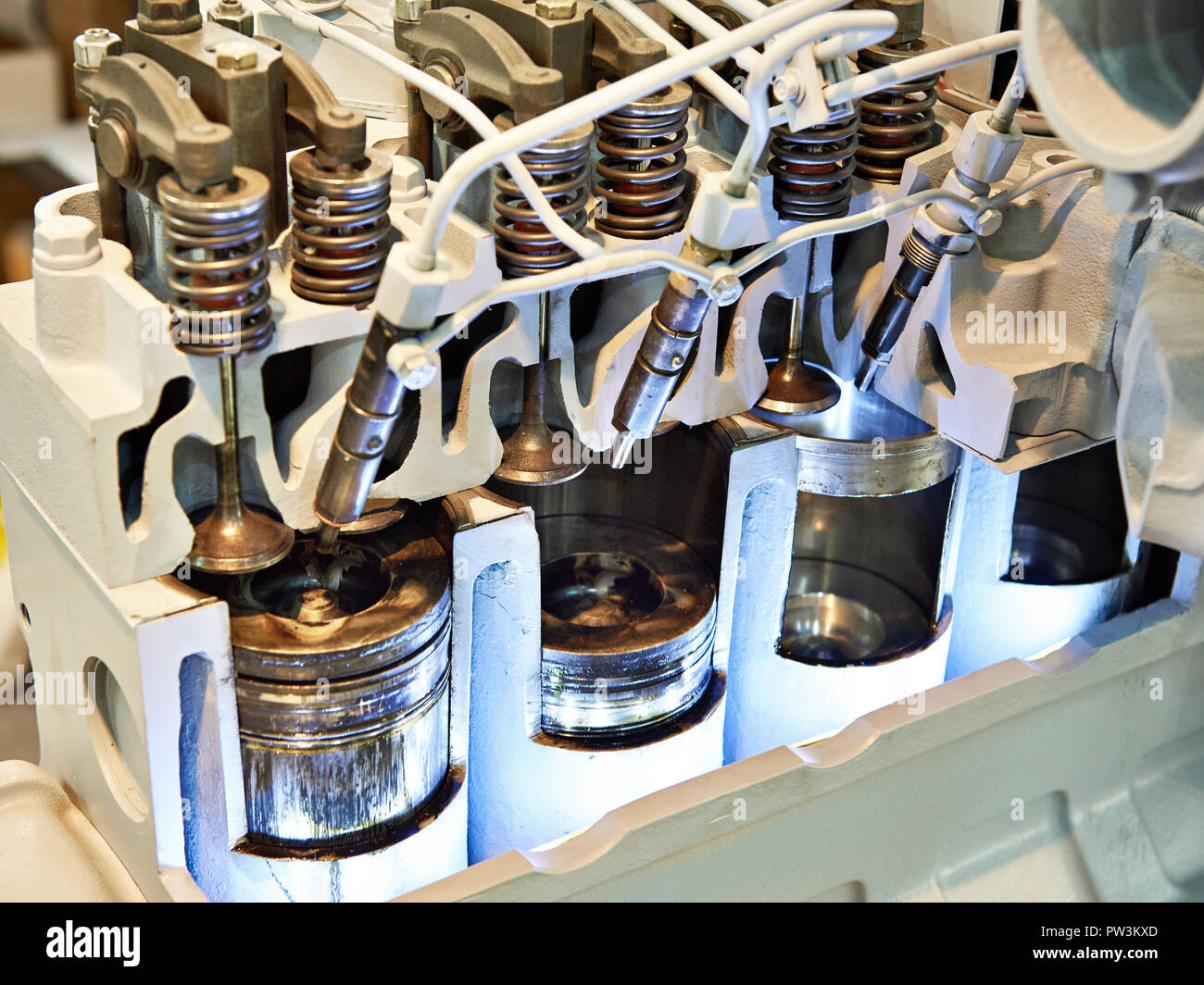 Work of mechanism the diesel engine in section Stock Photo - Alamy