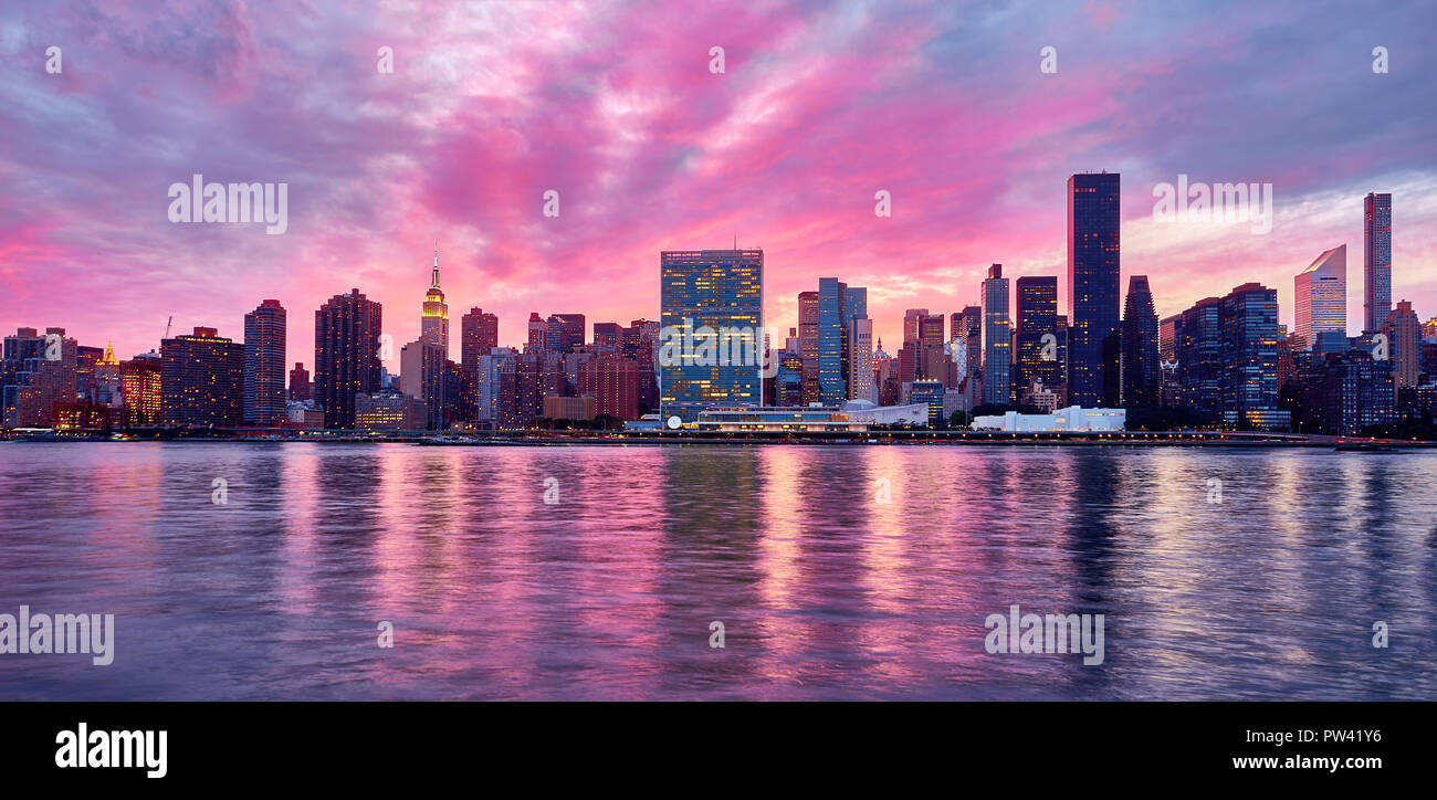 Panoramic sunset downtown manhattan hi-res stock photography and images ...
