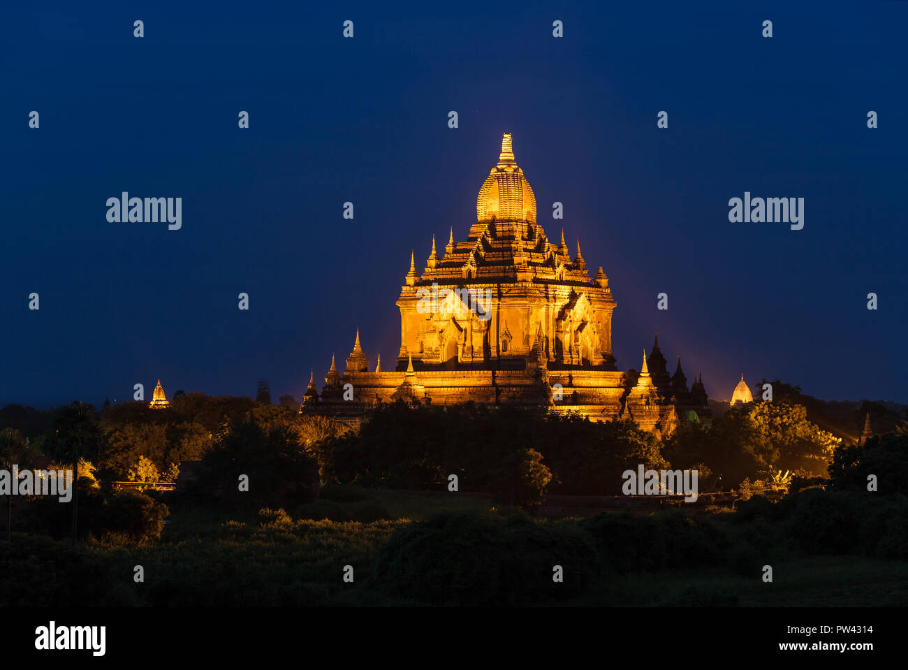 Bagan night sky hi-res stock photography and images - Alamy