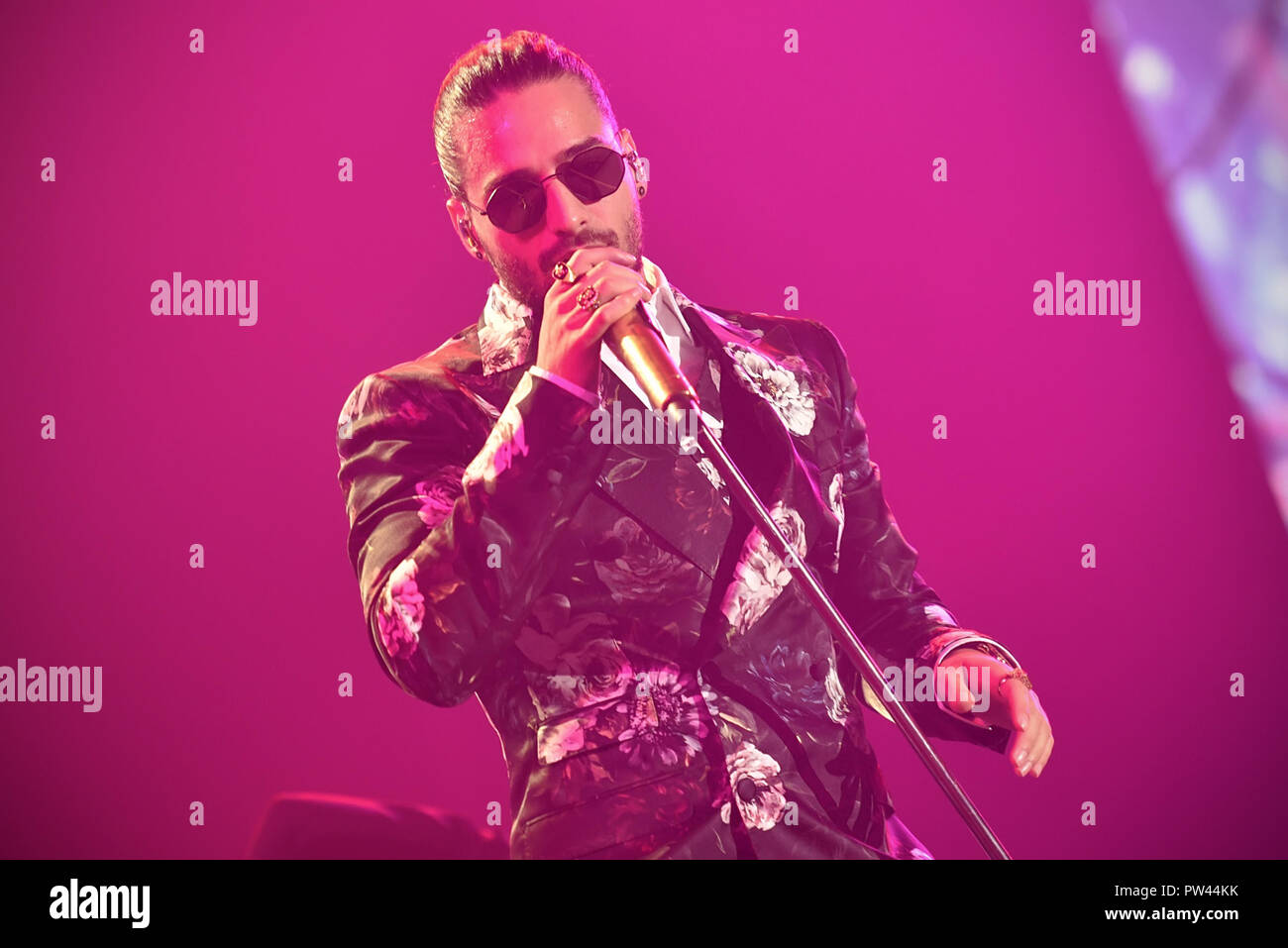 Napoli, Italy. 11th Oct, 2018. Colombian reggae-ton singer and ...