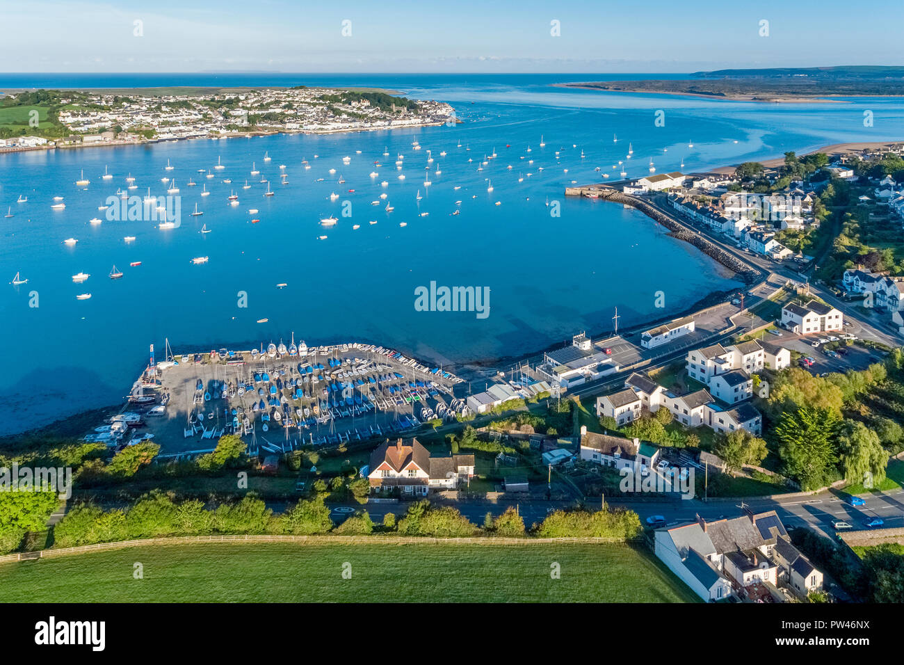 River torridge boat hi-res stock photography and images - Alamy