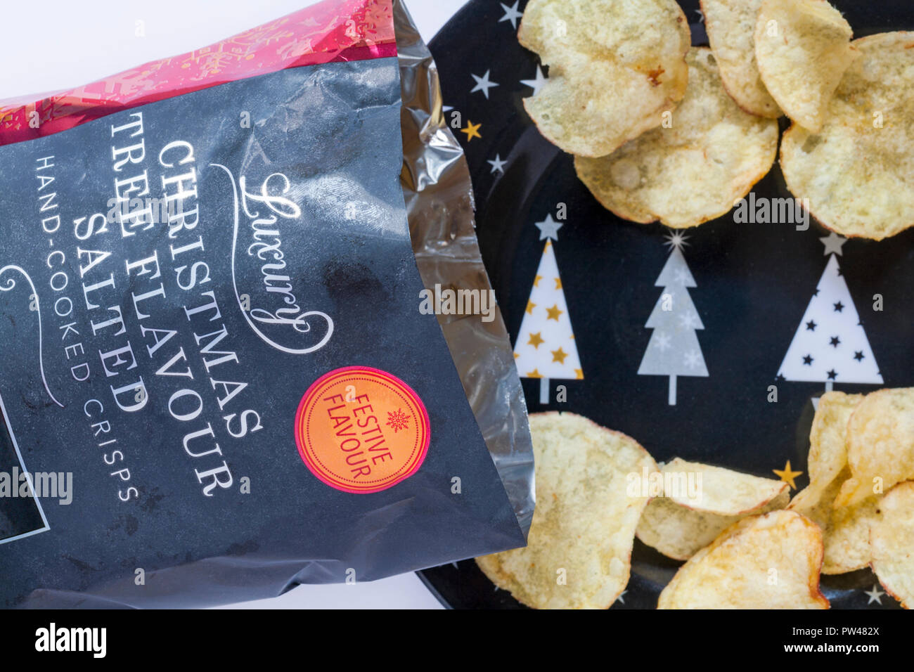 Potato crisp christmas tree hi-res stock photography and images - Alamy