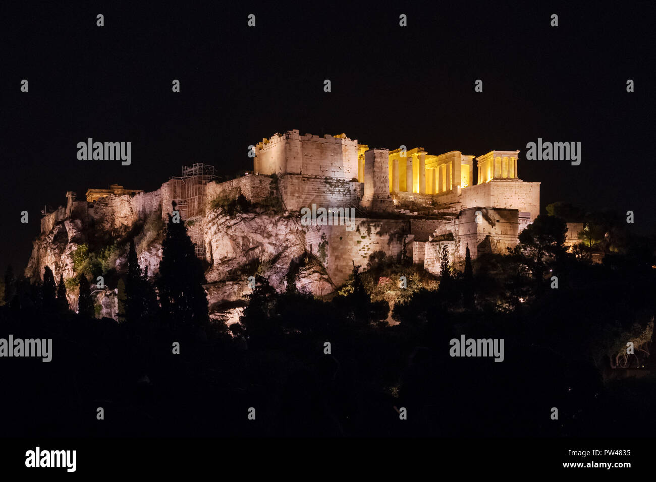 Acropolis night greece hi-res stock photography and images - Alamy