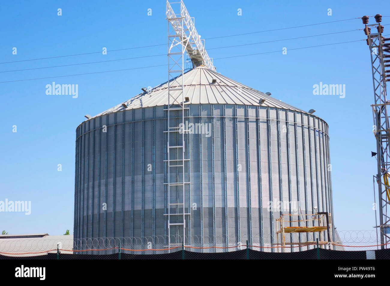Agricultural Silo - Building Exterior, Storage and drying of grains ...