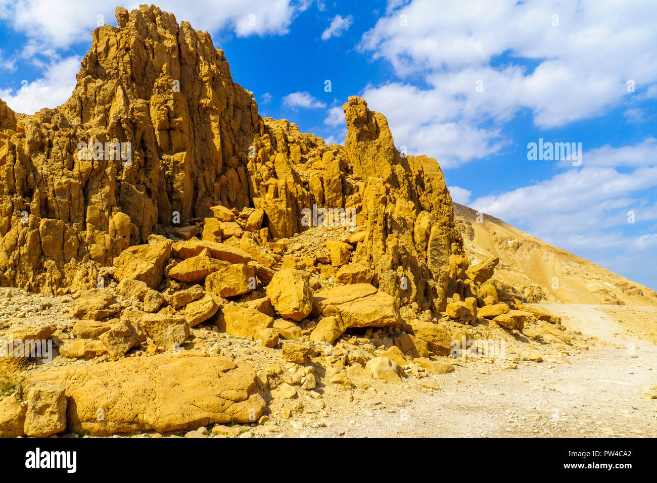 Ein gedi oasis dead sea israel desert hi-res stock photography and ...