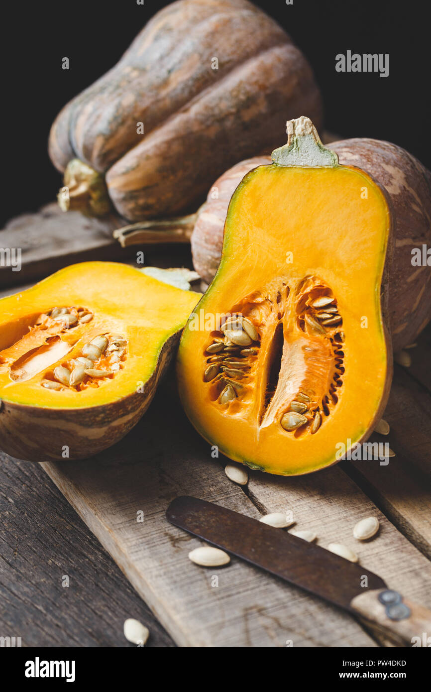 Butternut pumpkins hi-res stock photography and images - Alamy