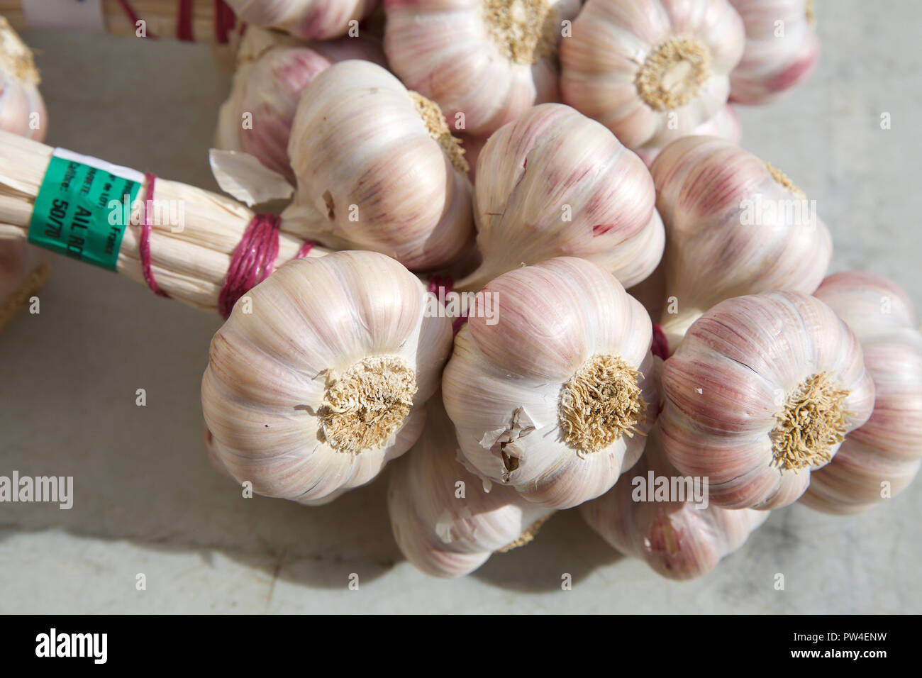 Health benefits garlic hi-res stock photography and images - Alamy