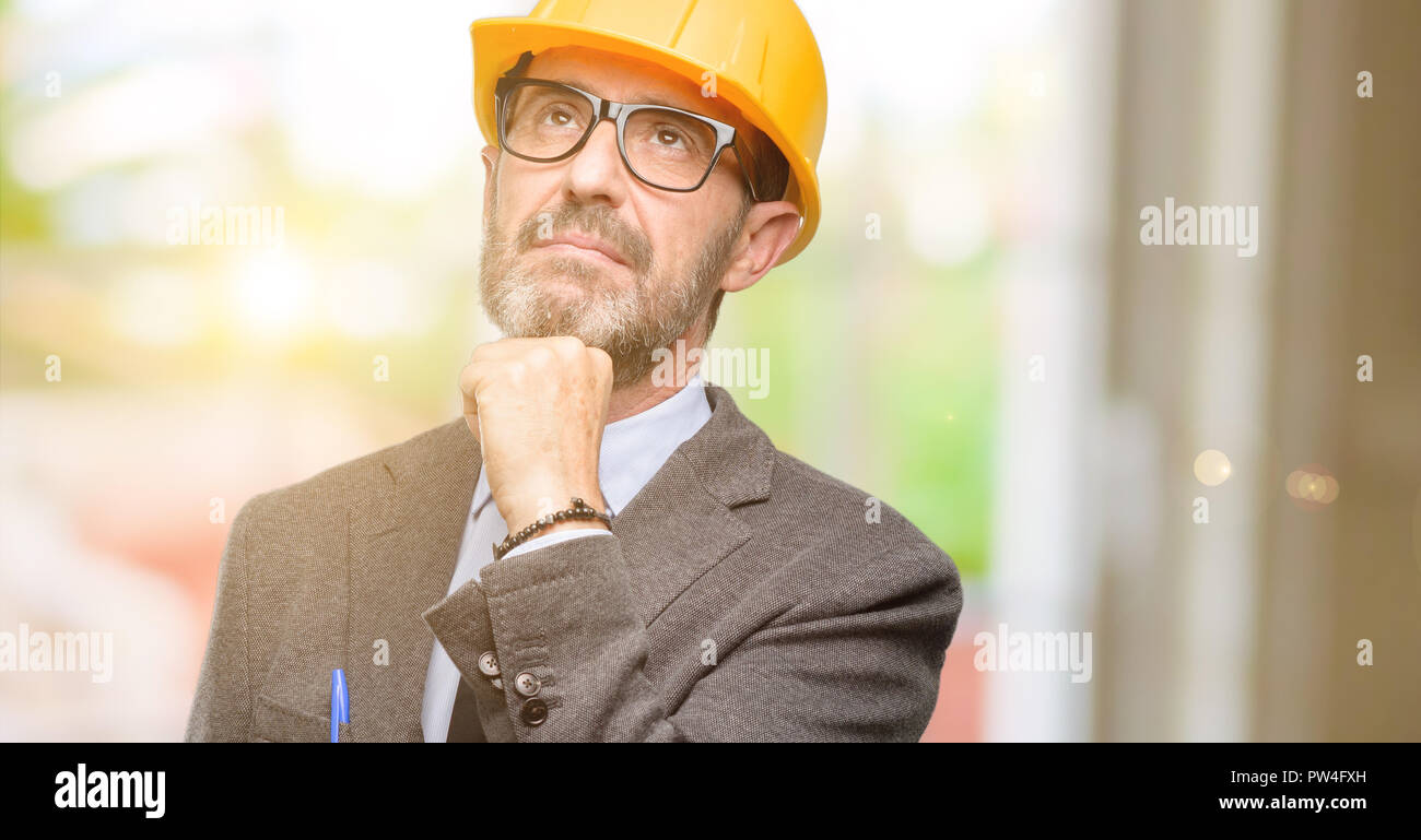 Engineer puzzled hi-res stock photography and images - Alamy
