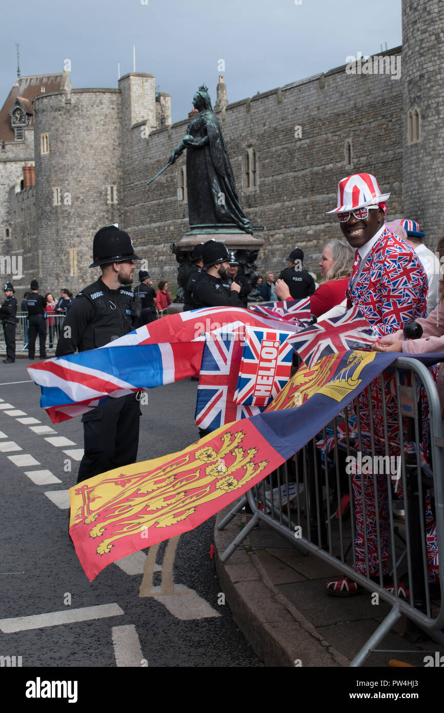 Man wearing union jack hi-res stock photography and images - Alamy