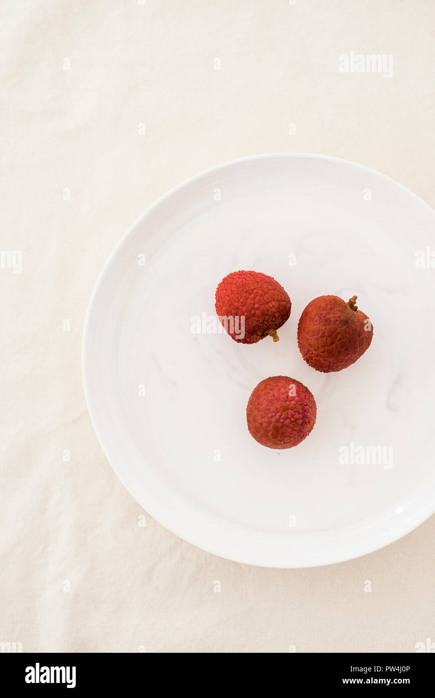 Tropical fruits table hi-res stock photography and images - Alamy