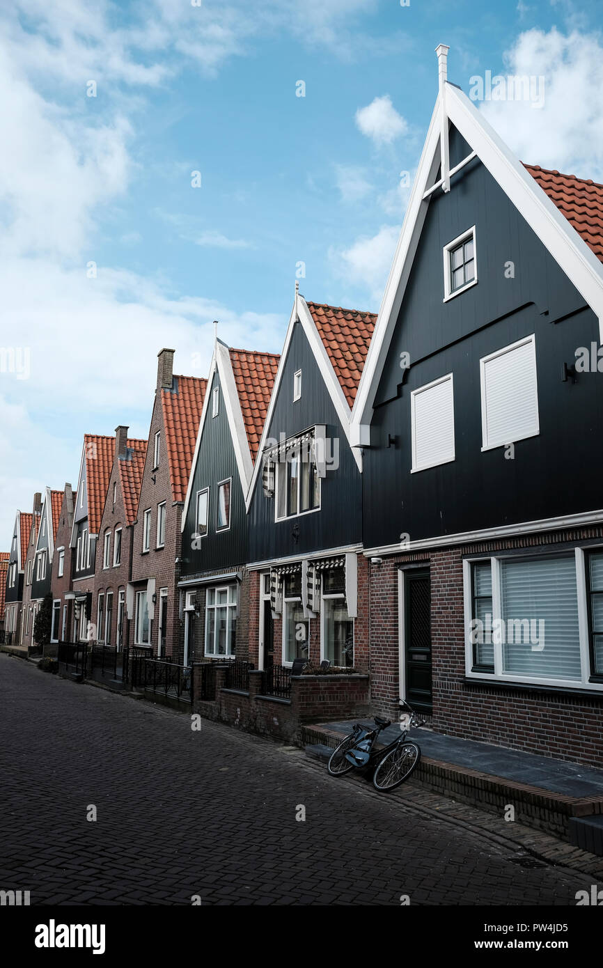 Row road hi-res stock photography and images - Alamy