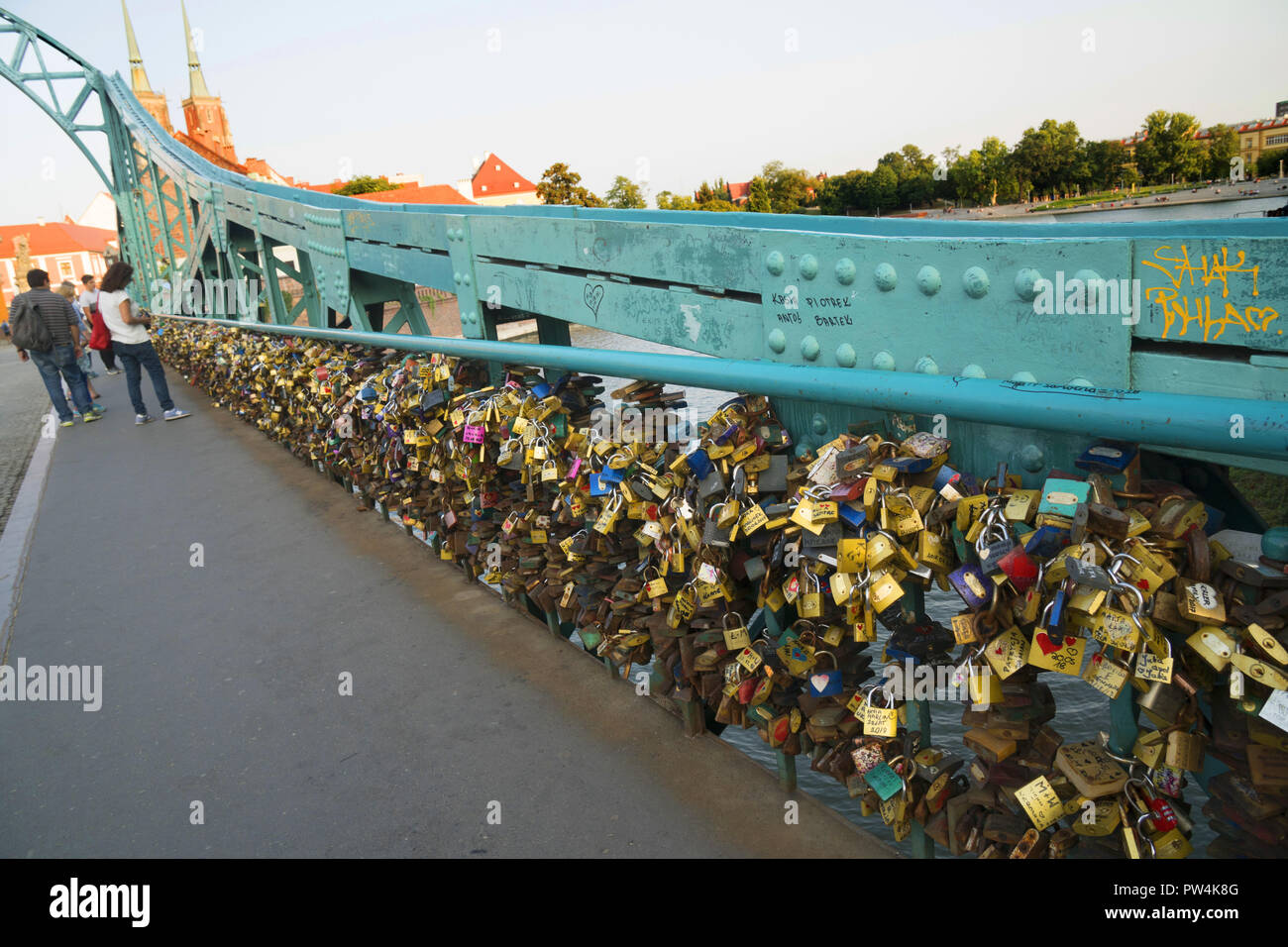 Full of locks hi-res stock photography and images - Alamy