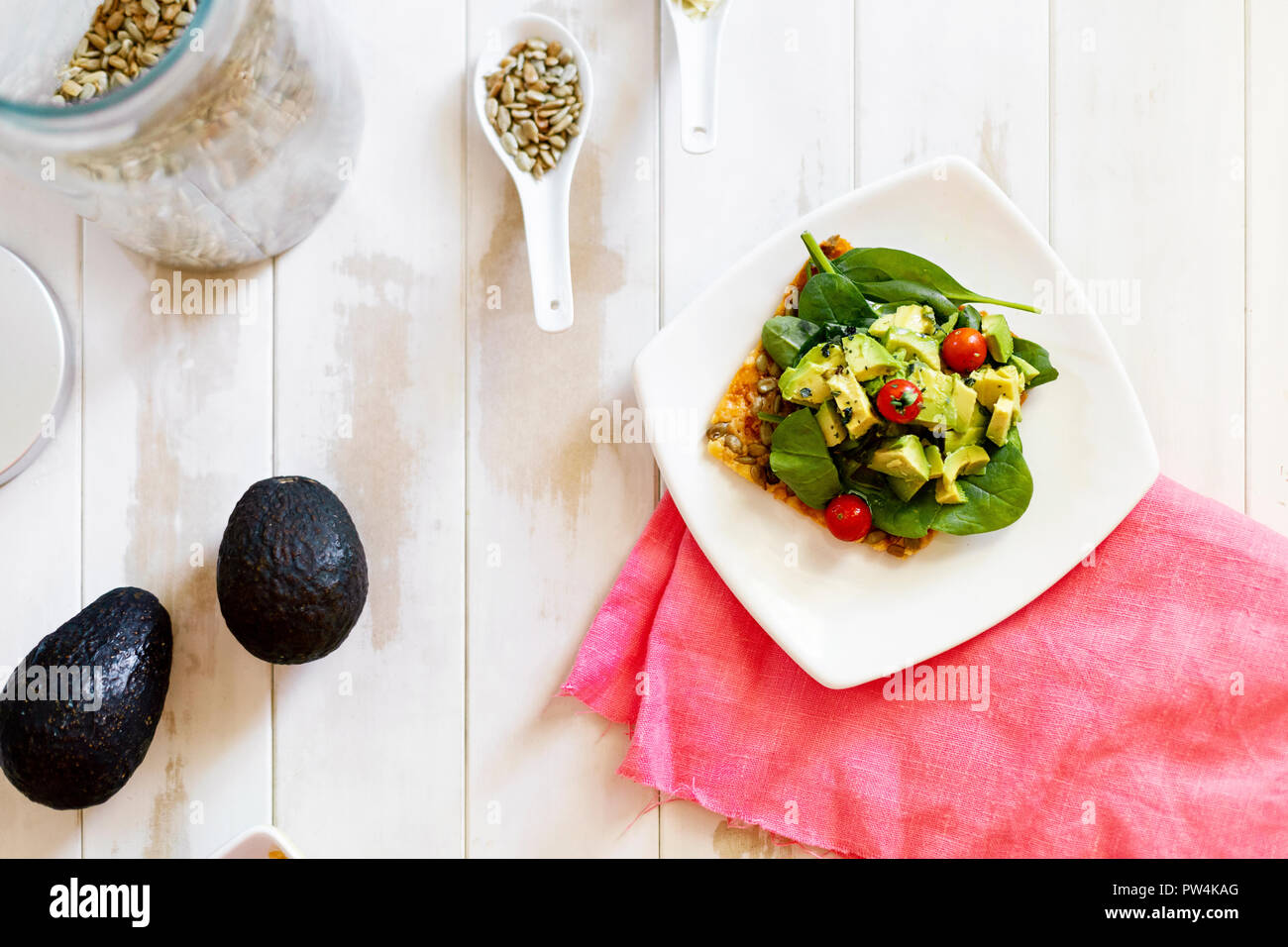 Overhead avocado plate hi-res stock photography and images - Alamy