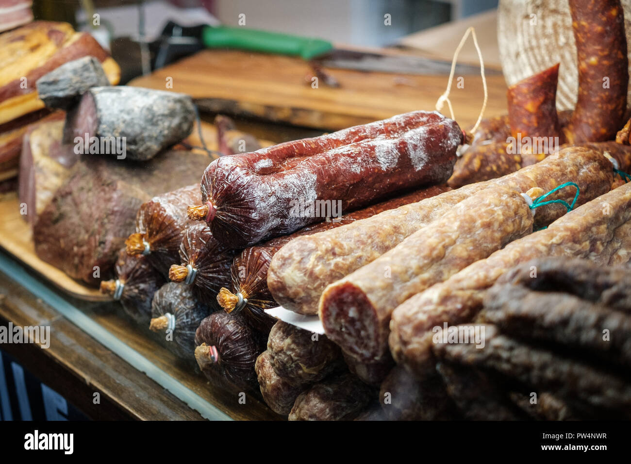 Italian market meat hi-res stock photography and images - Alamy