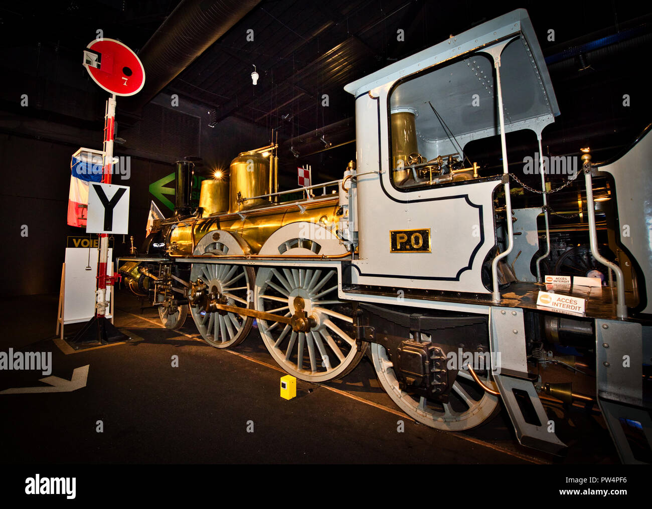 701 5 g hi-res stock photography and images - Alamy