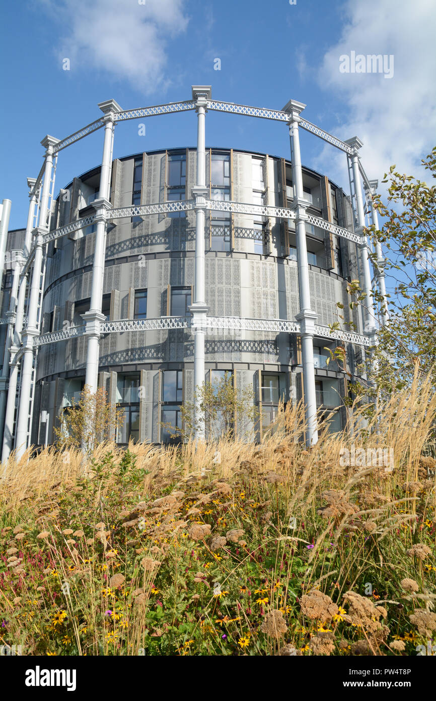 The amazing Gasholders buildings - redeveloped as modern apartment ...