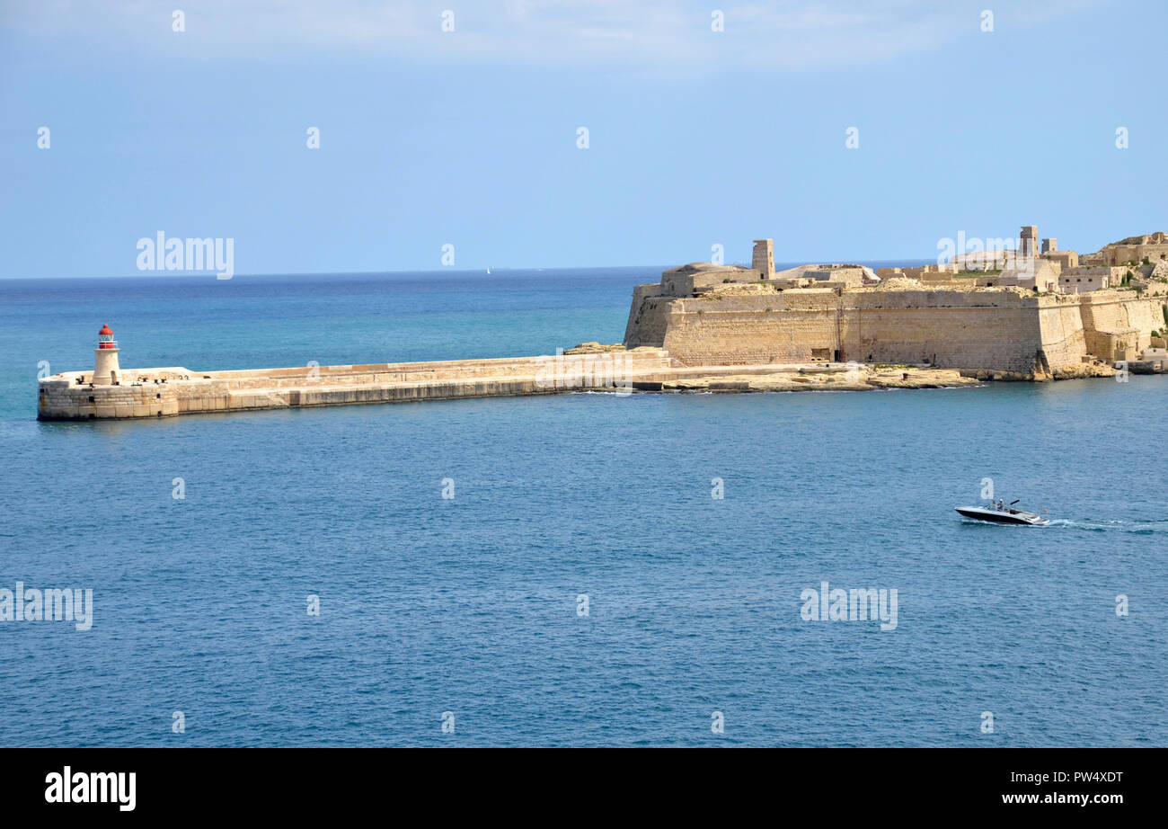 Fort Ricasoli and Ricasoli point in the Three Cities area of Malta ...