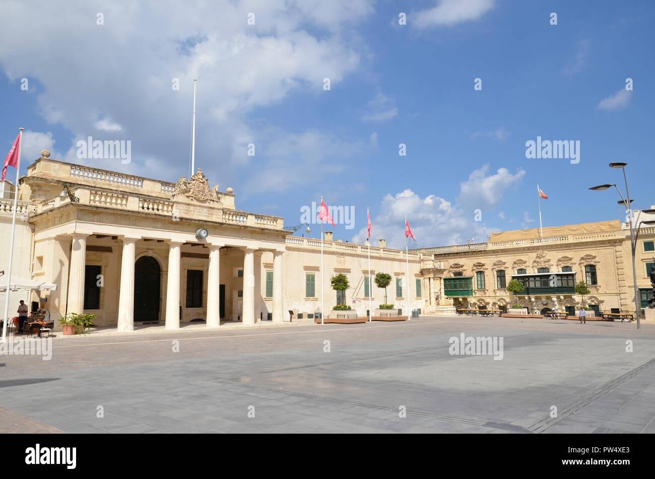 St. George's Square in the Maltese capital of Valletta Stock Photo - Alamy
