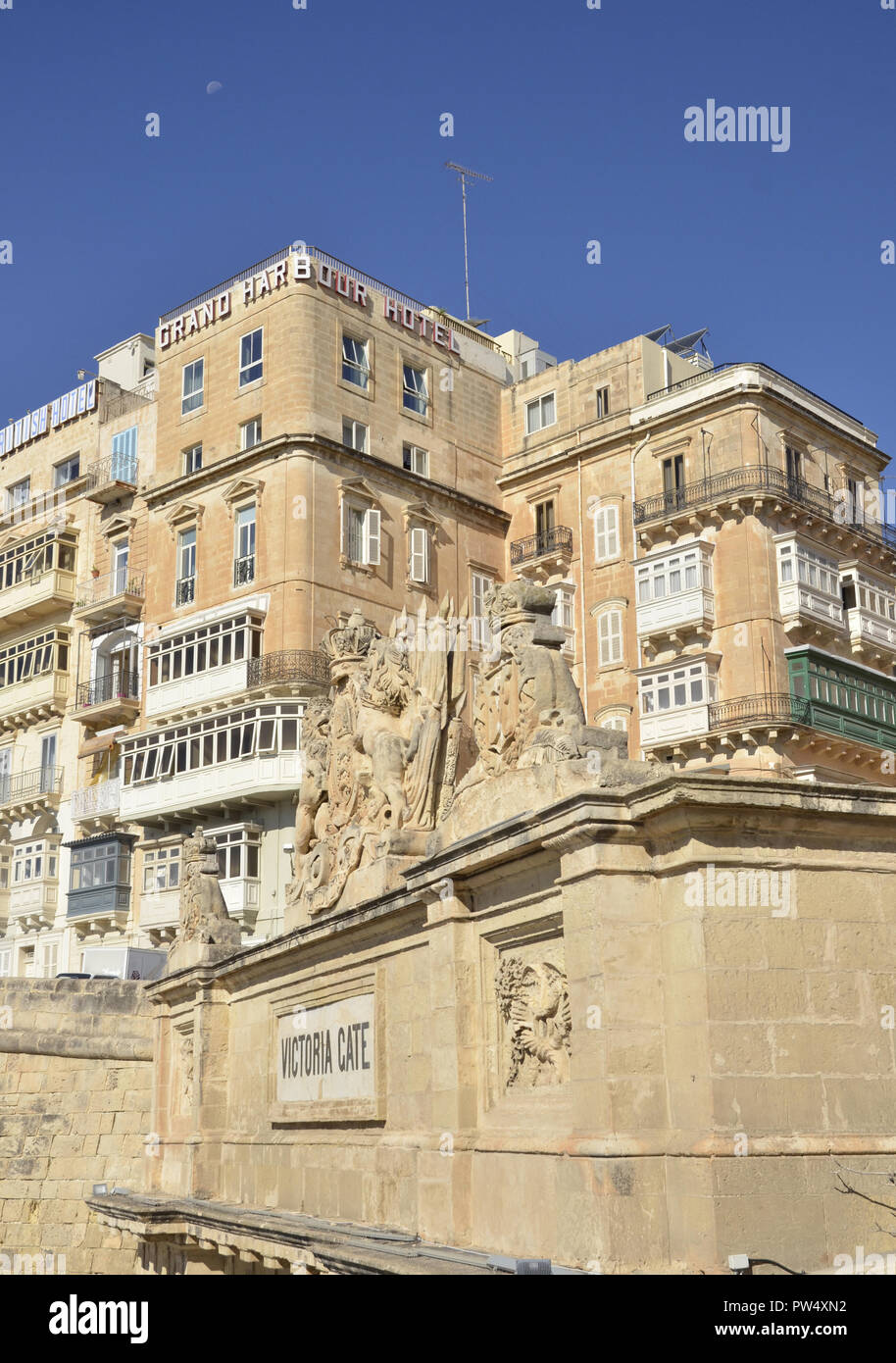The Victoria Gate in the Maltese capital of Valletta Stock Photo - Alamy