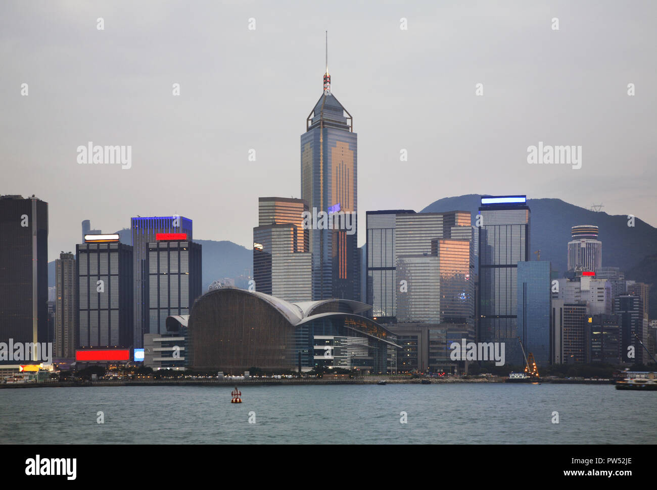 Victoria Strait in Hong Kong. China Stock Photo - Alamy