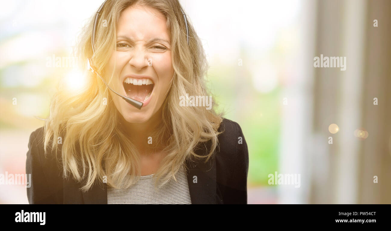 Noise customer hi-res stock photography and images - Alamy