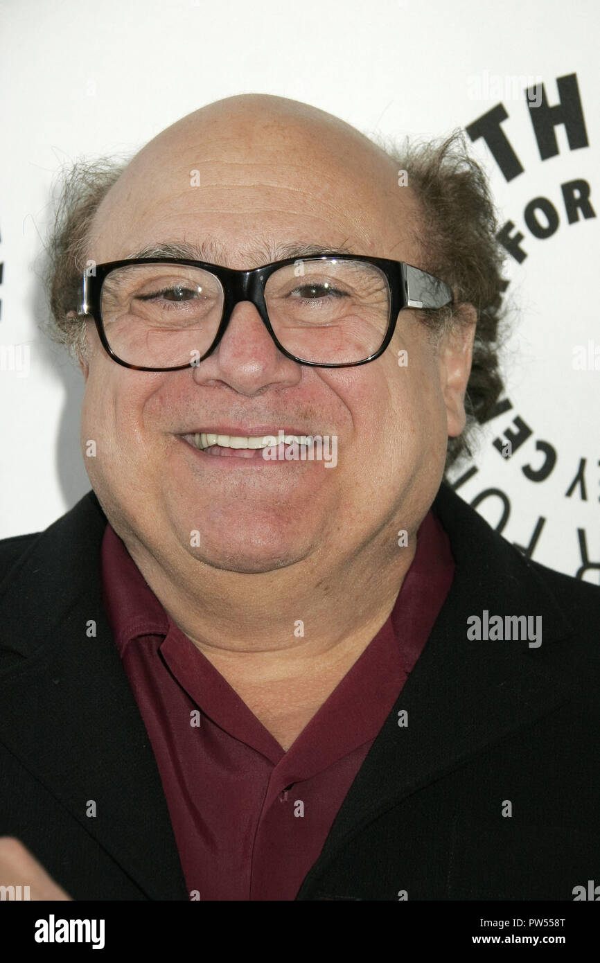 Danny Devito Always Sunny Couch