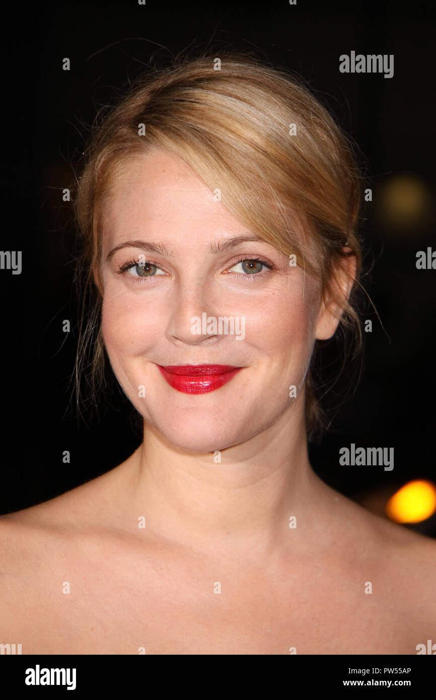 Drew barrymore everybodys fine 2009 hi-res stock photography and images ...