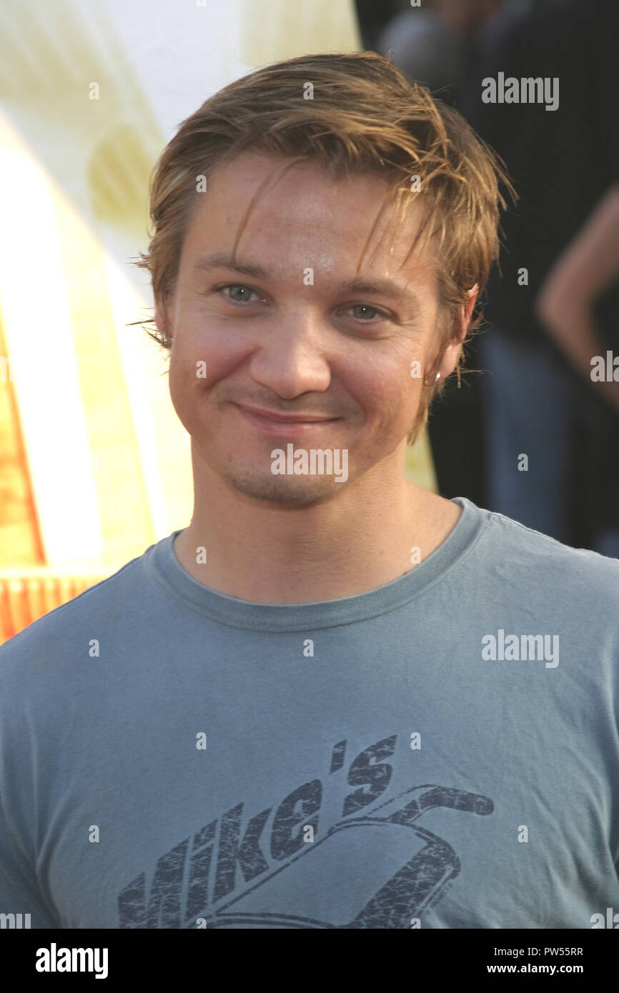 Jeremy Renner 06/16/05 2005 LOS ANGELES FILM FESTIVAL "DOWN IN THE ...