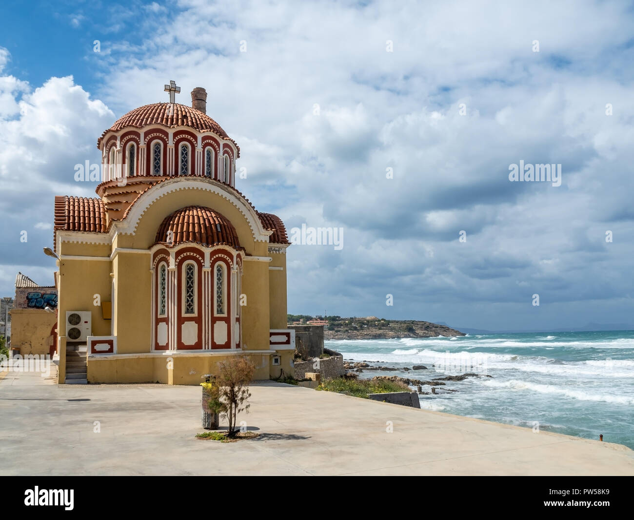 Saint fotini hi-res stock photography and images - Alamy