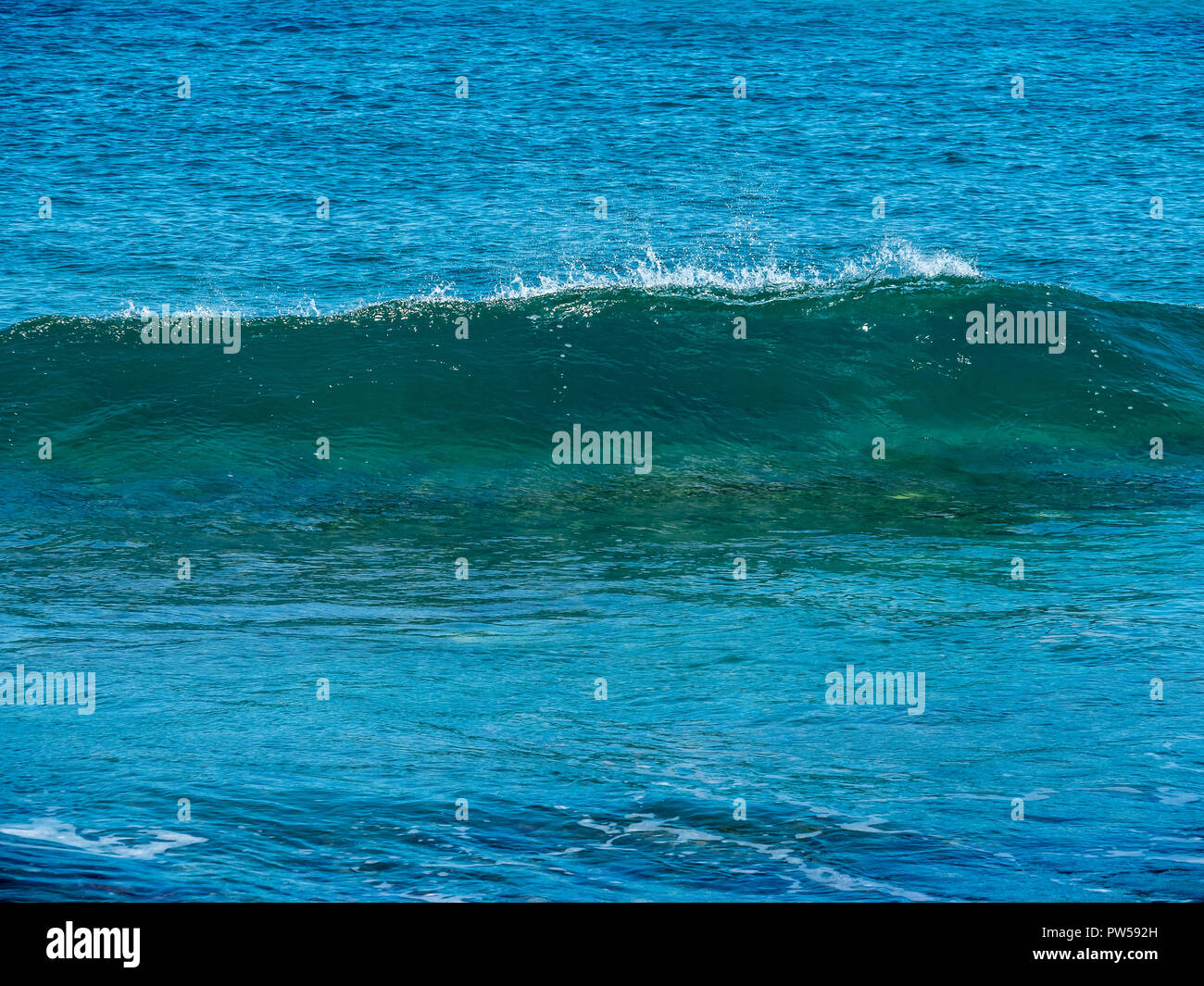 Minimal island coast hi-res stock photography and images - Alamy