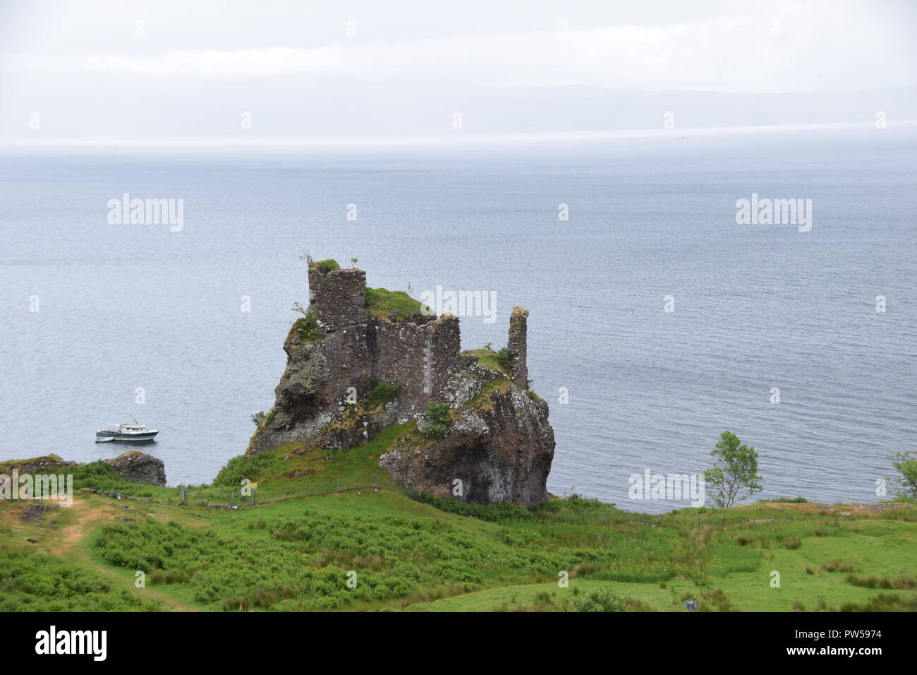 Brochel Castle, Isle of Raasay, Skye, Scotland Stock Photo - Alamy