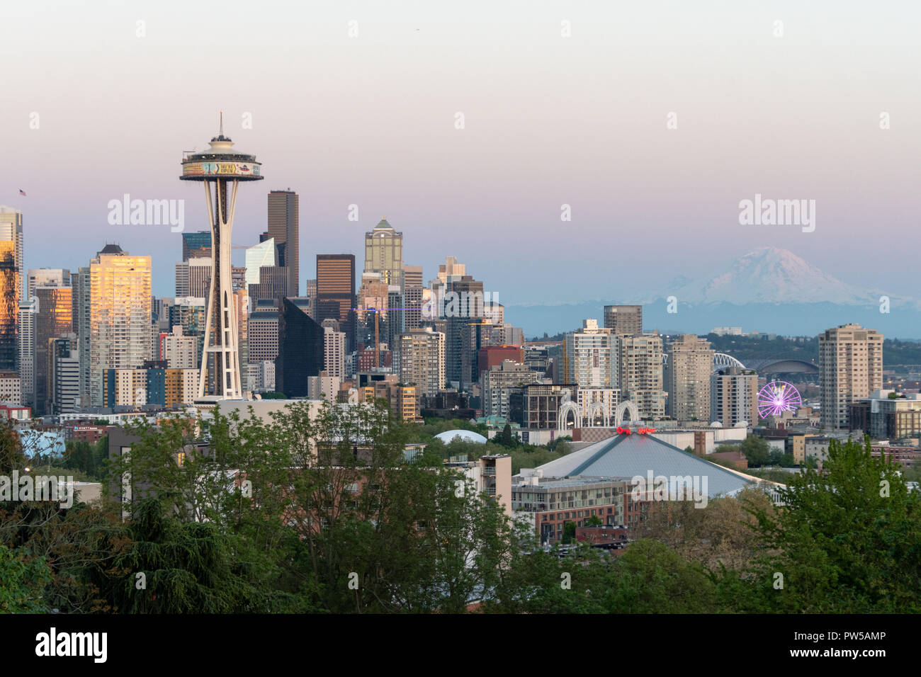 Seattle Washington May 12 2018 The Seattle Skyline At Sunset As Seen From Queen Anne Hills