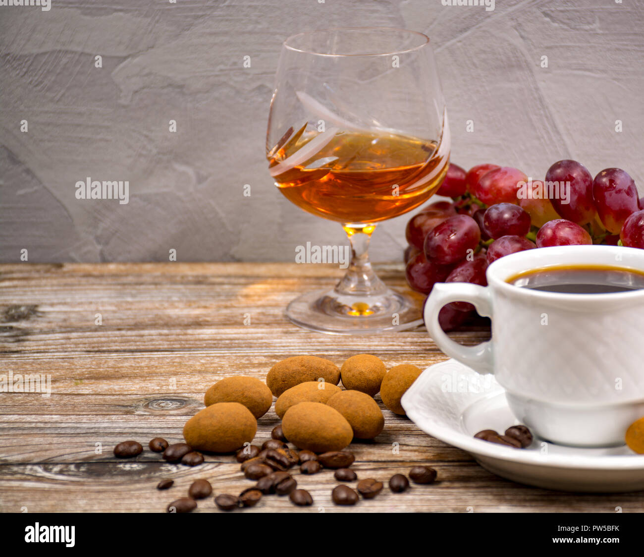 White coffie table hi-res stock photography and images - Alamy