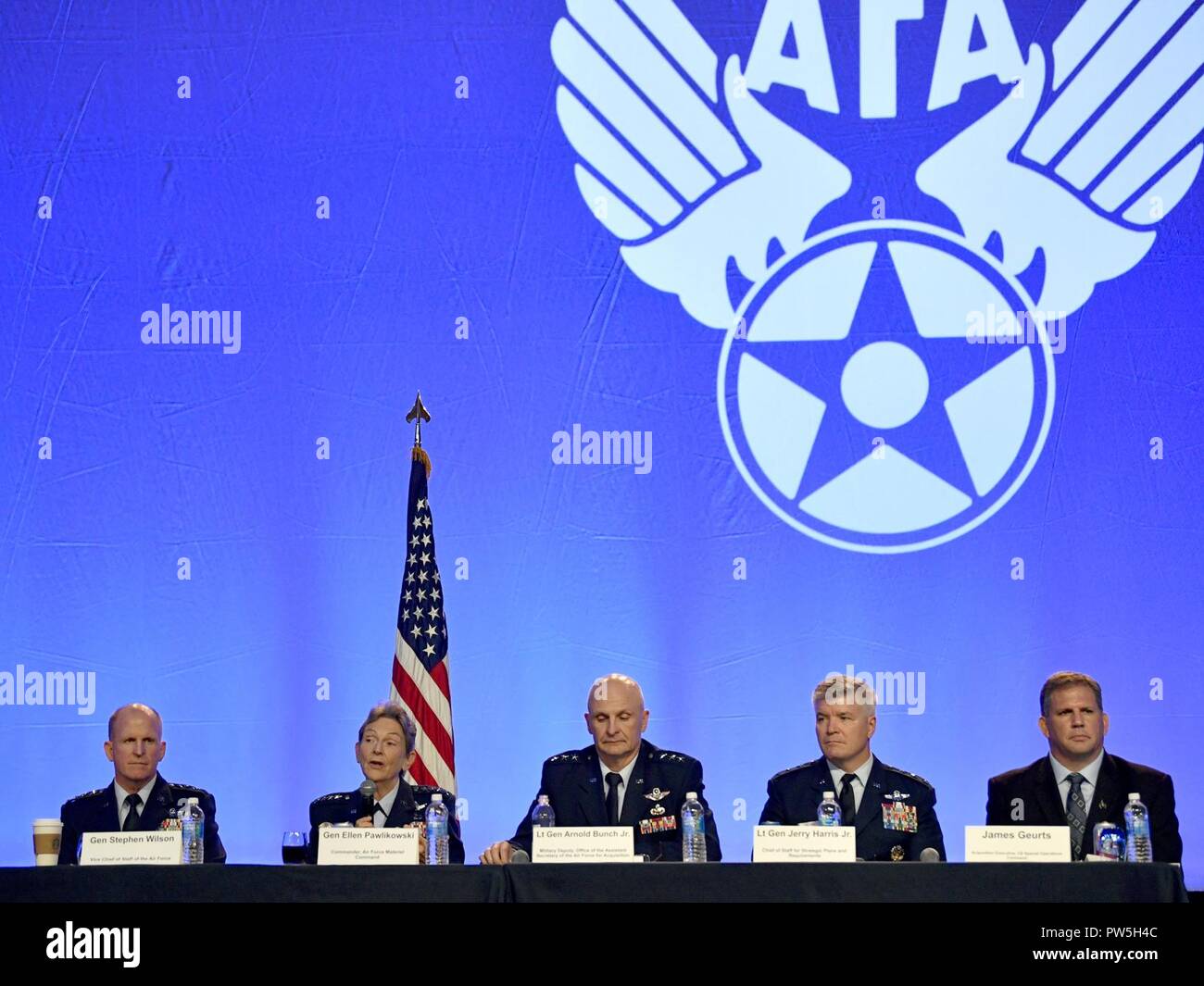 Gen ellen m pawlikowski hi-res stock photography and images - Alamy