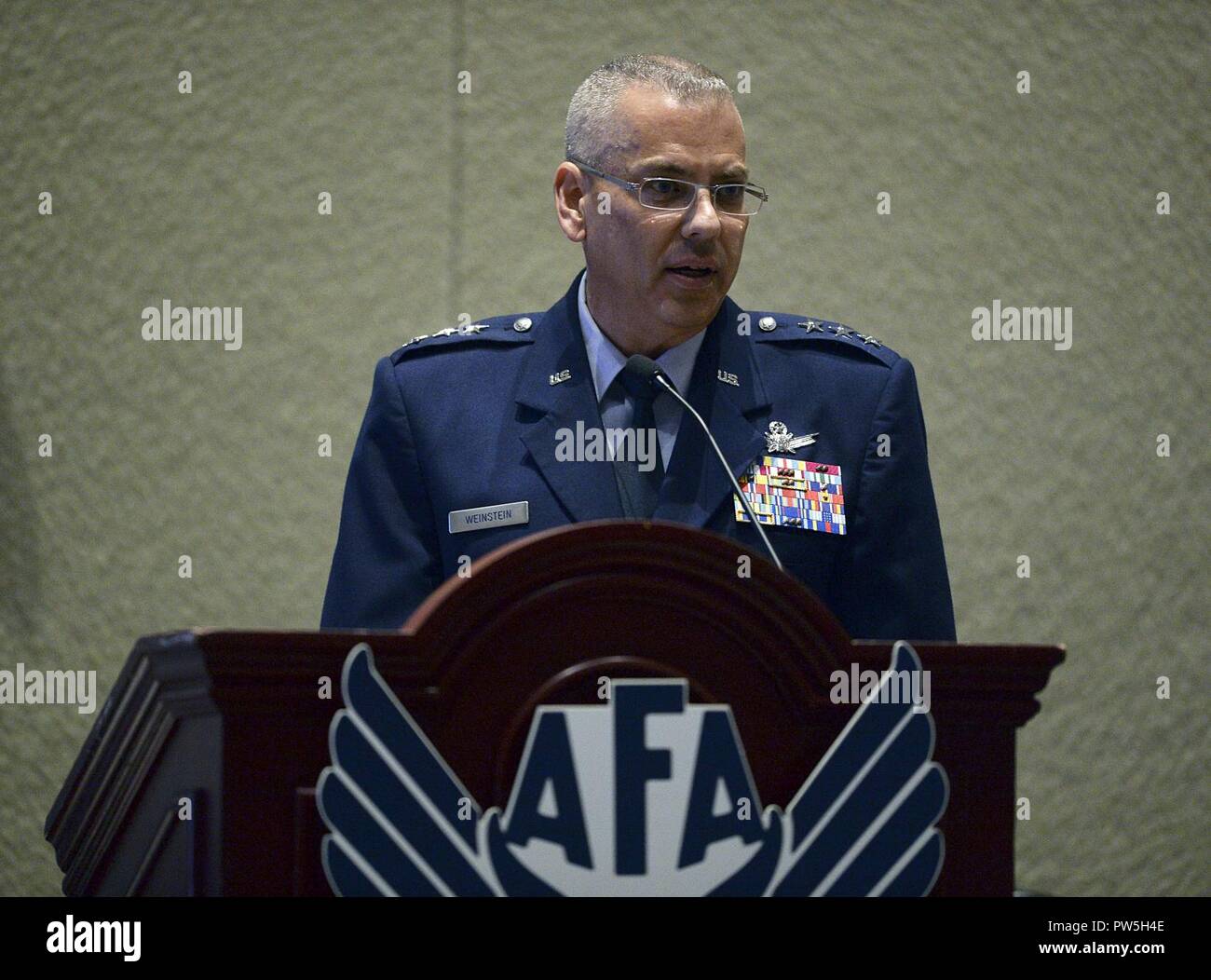 Nuclear integration hi-res stock photography and images - Alamy