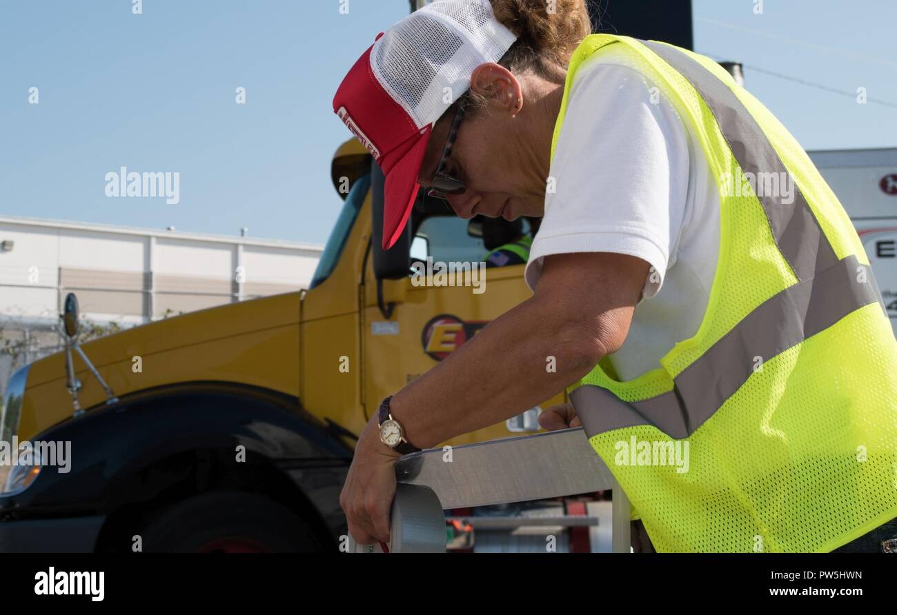 Emergency response trailers hi-res stock photography and images - Alamy