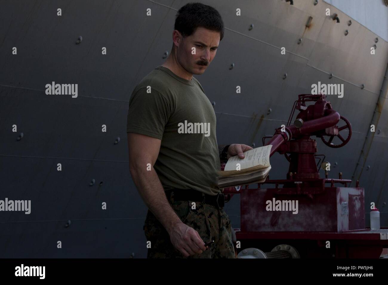 Sgt. Christopher Lyons, a reconnaissance team leader with Amphibious ...
