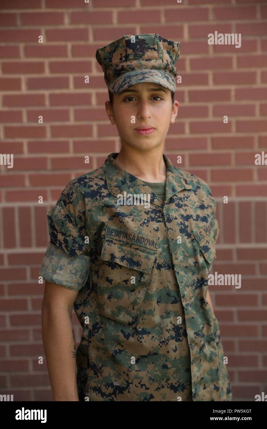 Sara sandoval hi-res stock photography and images - Alamy