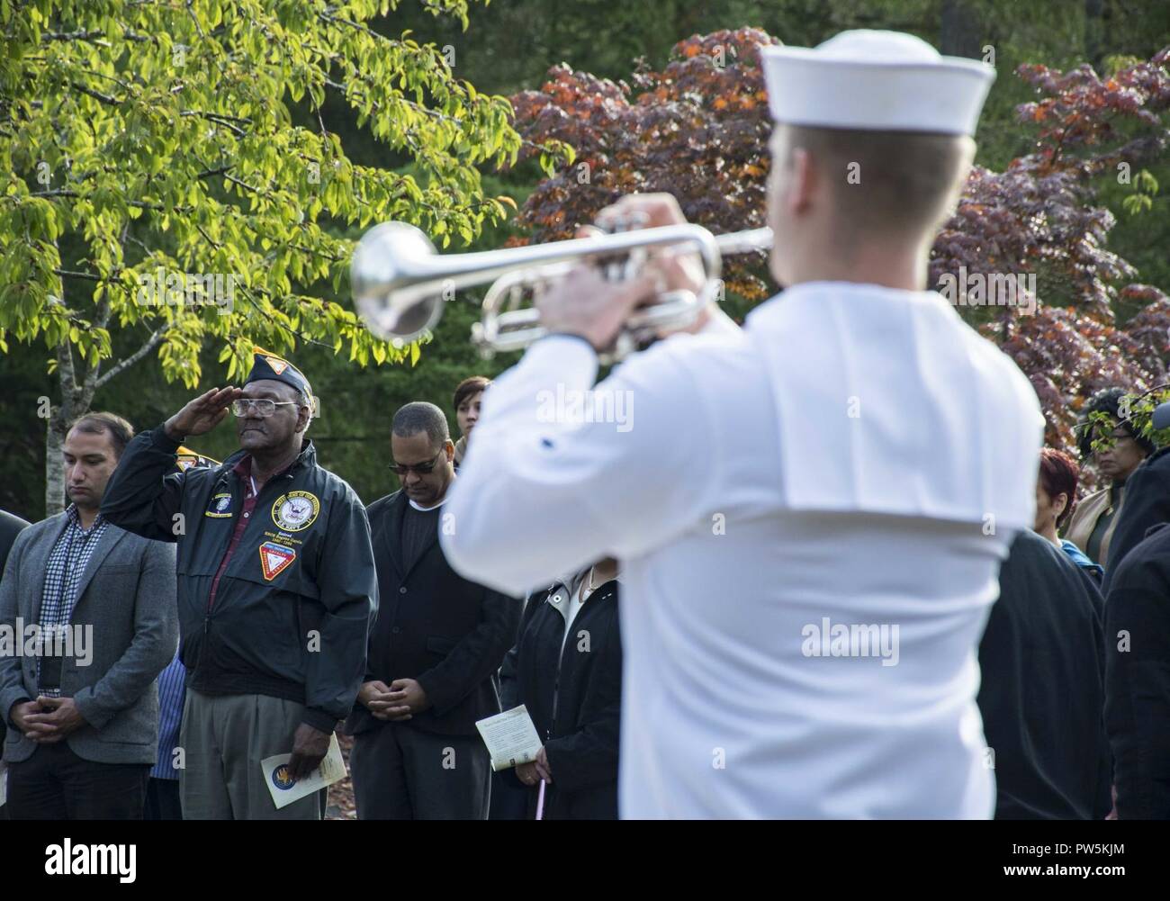 SILVERDALE, Wash. (Sept. 21, 2017) Retired Senior Chief Navy Diver ...